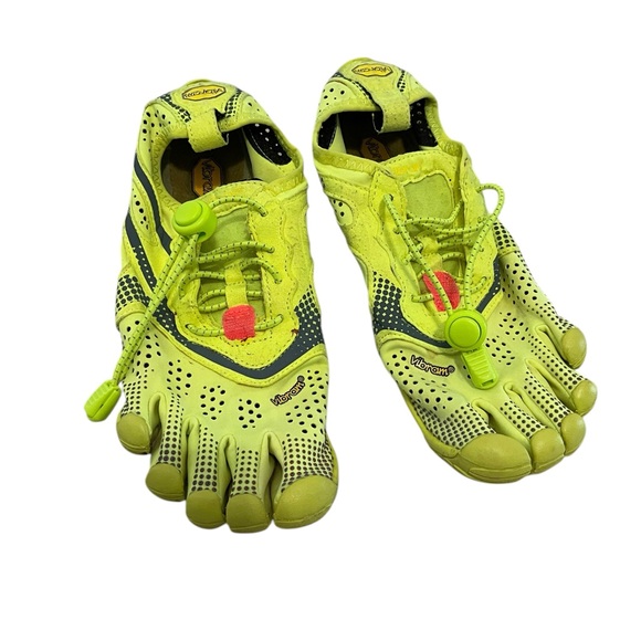 Vibram | Shoes | Vibram Five Fingers Yellow Barefoot Vrun Shoes Sz 775 ...